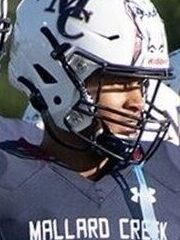 ‘Football town’ helps draw Short to Pirates