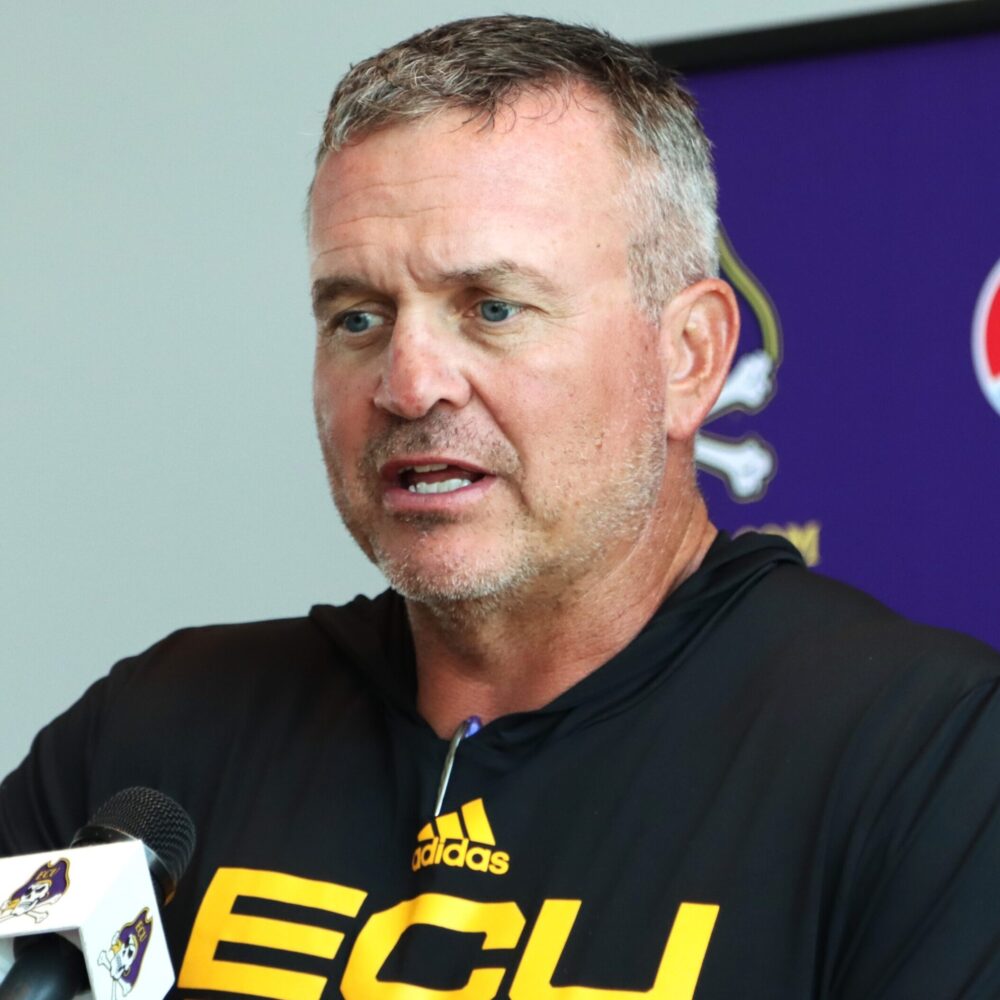 Mike Houston headed to Clemson