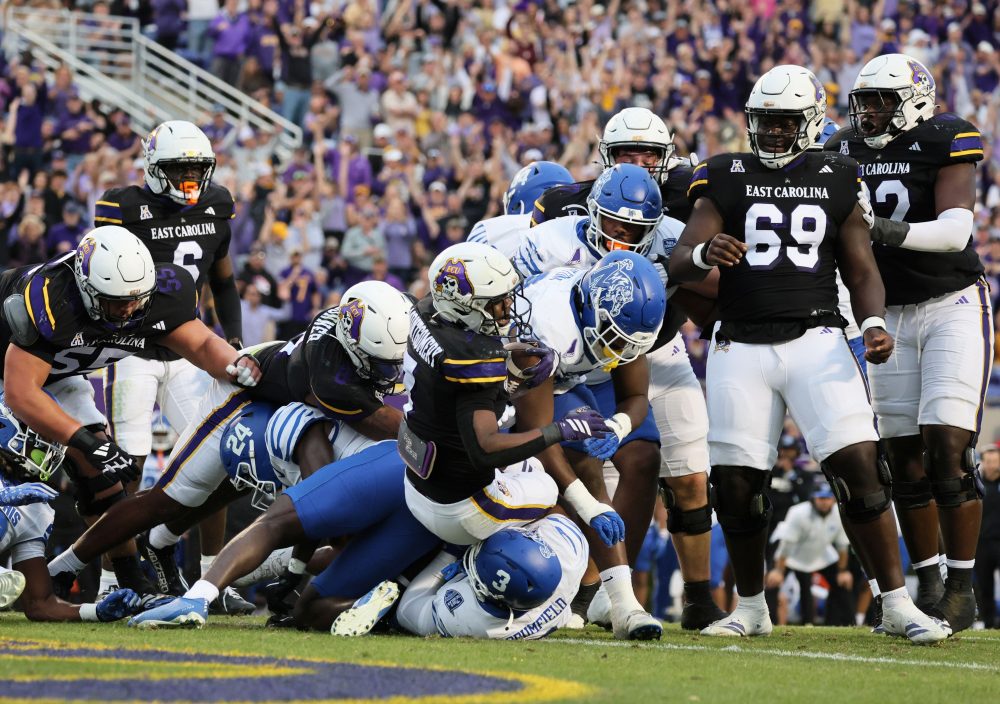 Pirates celebrate dramatic Senior Day triumph